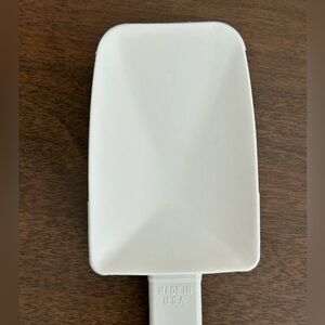 Pampered Chef | Kitchen | Pampered Chef Large Mix N Scraper 657 | Poshmark